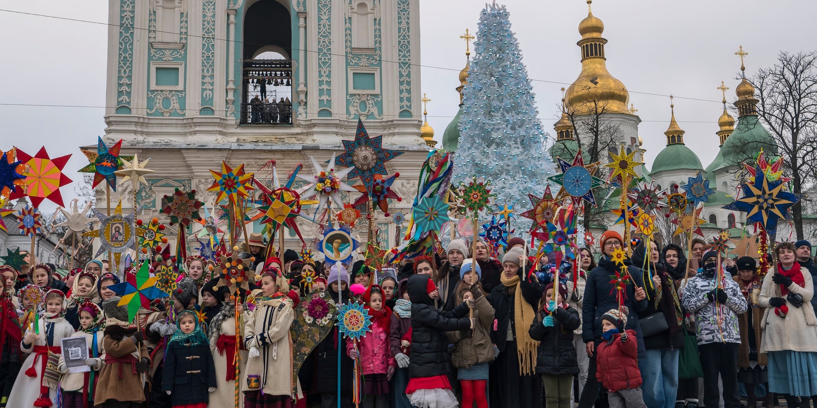 Traditional Ukrainian Christmas Customs & Folklore Explained